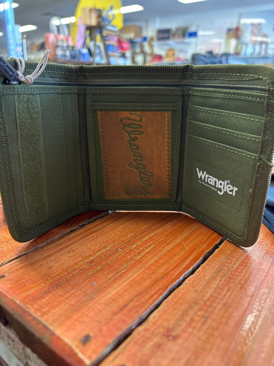 Wrangler logo wallet 1947WLT| Rustic Edge Western Wear and Gifts